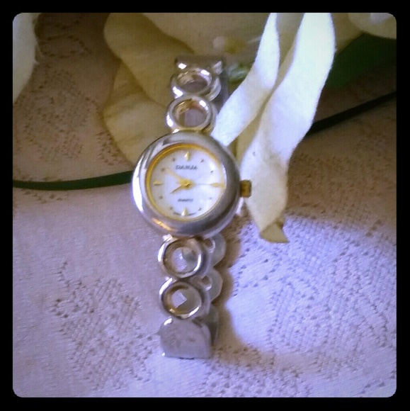 Vintage | Accessories | Vintage Danja Ladies Quartz Watch | Poshmark
